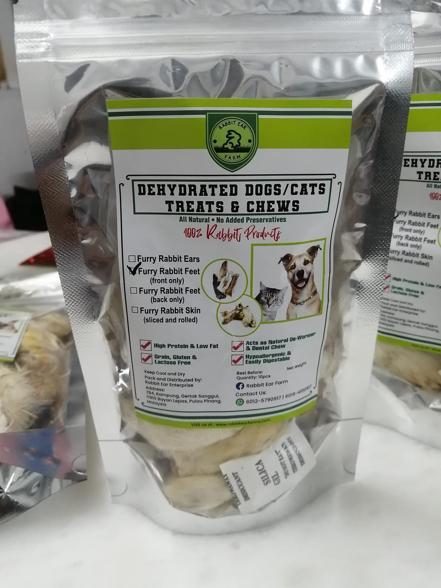 Dehydrated Furry Rabbit Feet (Front only) – Rabbit Ear Farm